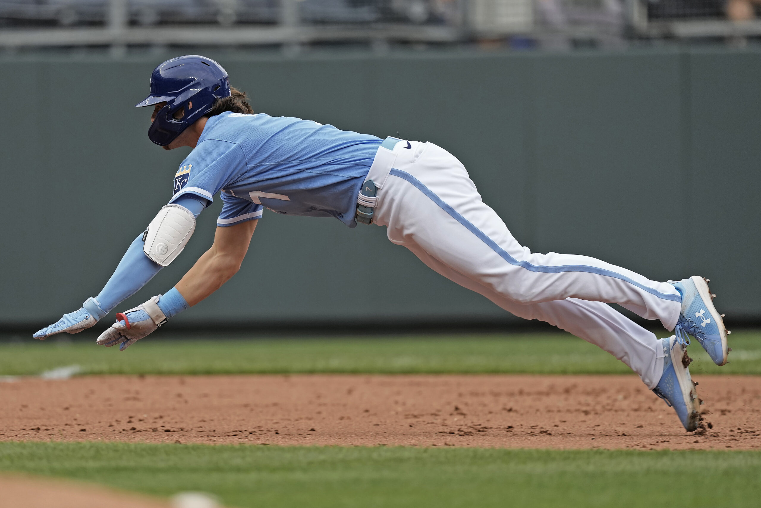 Witt homers, triples and has 3 RBIs as Royals beat Rays 8-4 in 1 hour ...